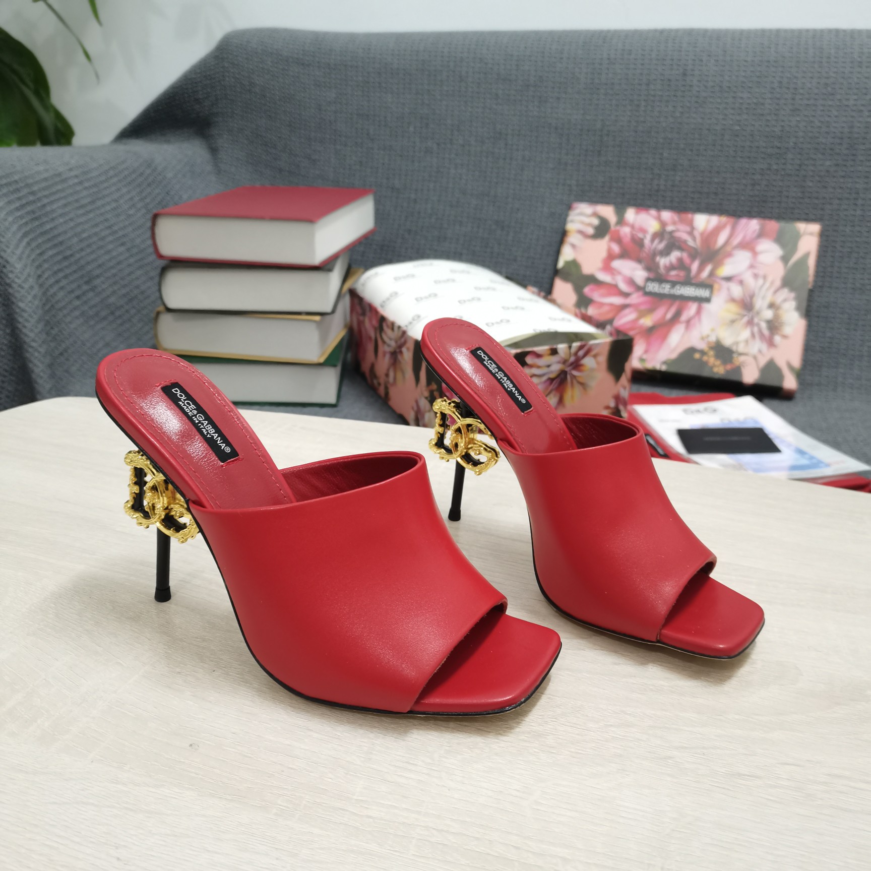 Cheap Dolce & Gabbana D&G Slippers For Women #953118 Replica Wholesale ...